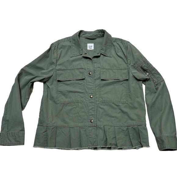 GAP | Jackets & Coats | Gap Pleated Peplum Snap Front Jacket Zippered ...